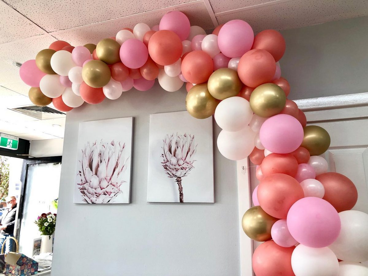 4 Metre Balloon Garland - Party House - For all Your Party Needs in ...